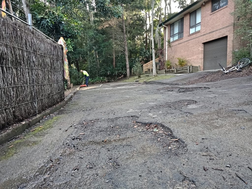 Driveway Resurfacing Turning Old to New - Brisbane Water Bitumen